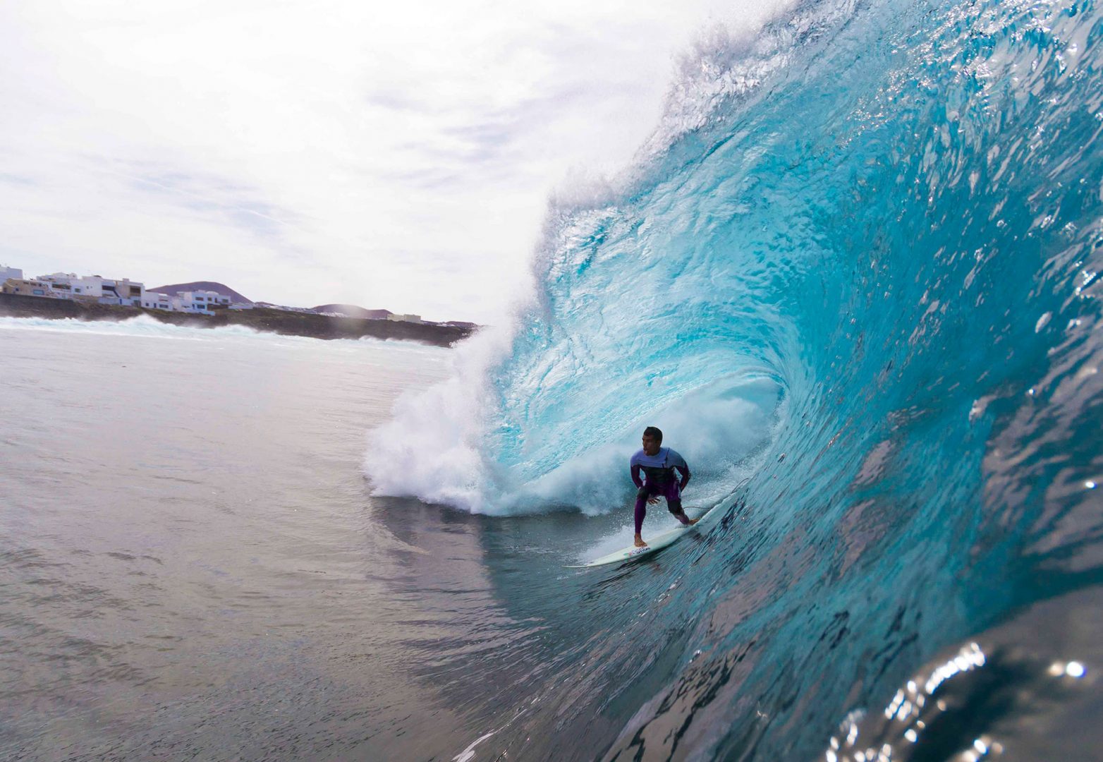 Surf en Lanzarote: cuando la pasión se comparte. - Viajar es vivir